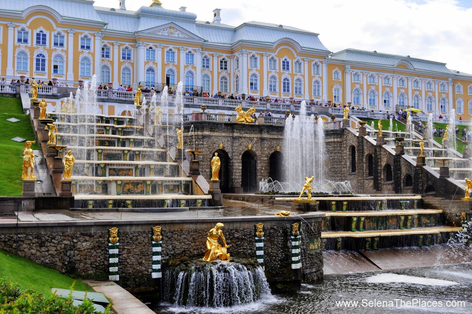 Oh, the places we will go!: Peterhof - the Capital of Fountains