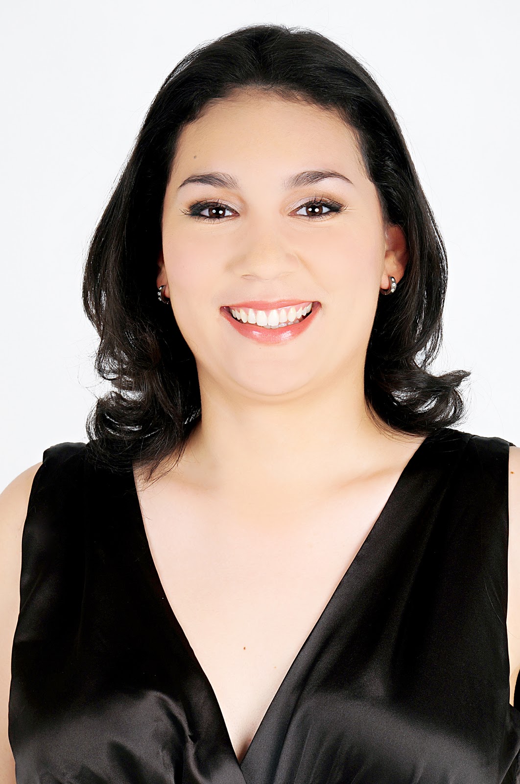 Jornal do Feio: ANA VICTÓRIA PITTS está fazendo bonito na Itália