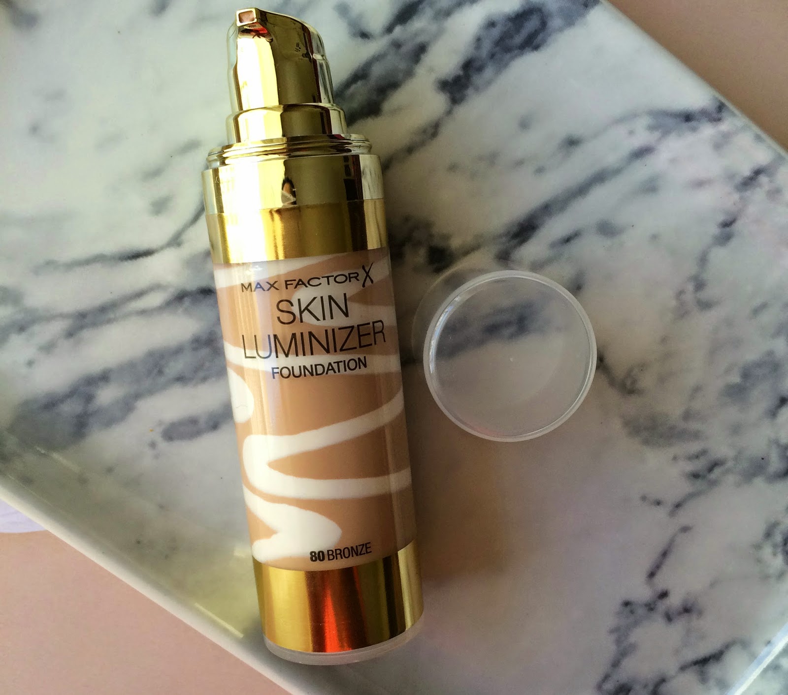 NEW FACE ILLUMINATION FOUNDATION by MAXFACTOR! REVIEW & SWATCHES ...