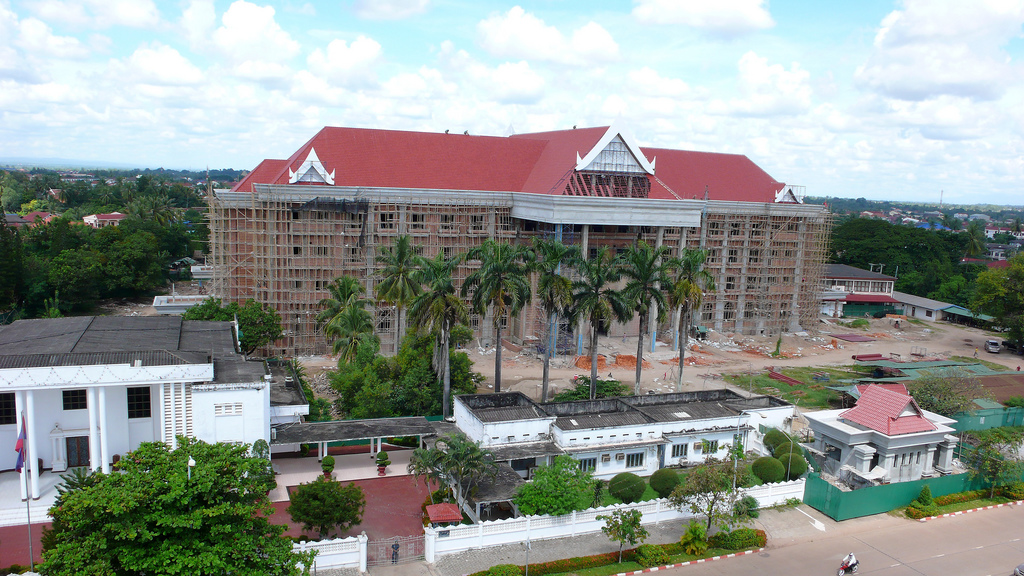 Tôi thích đọc . I love to read: Nhớ Vientiane