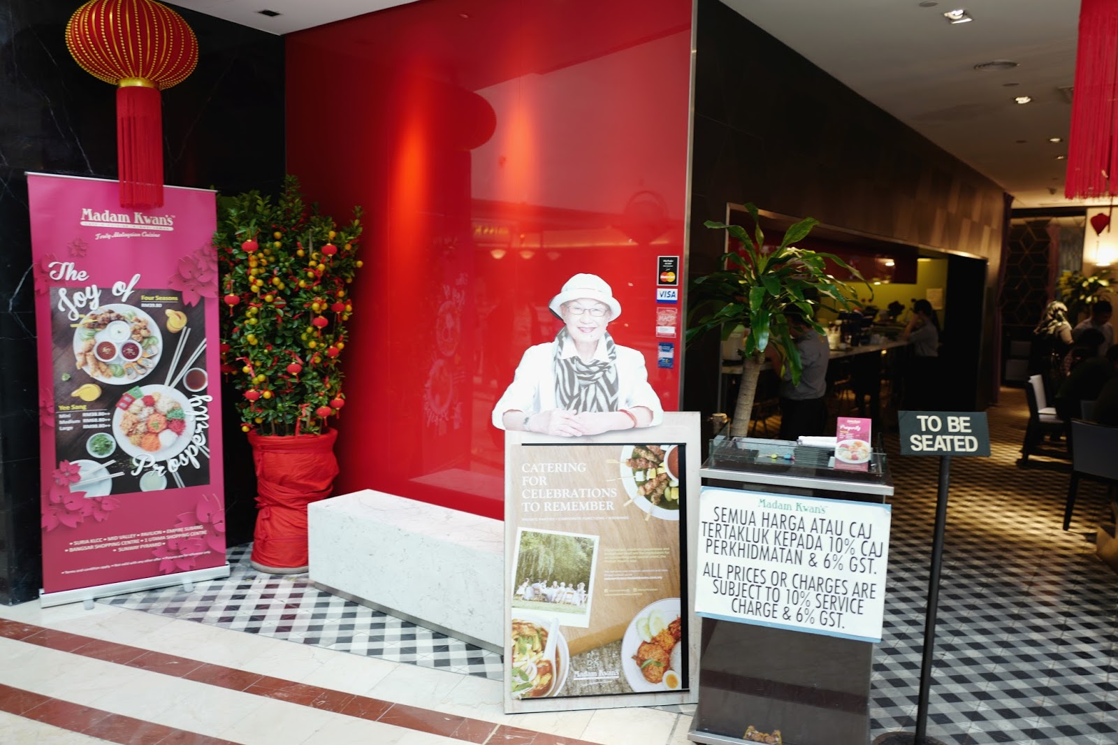 JE TunNel: Madam Kwan's @ KLCC~ Truly Malaysian Cuisine!