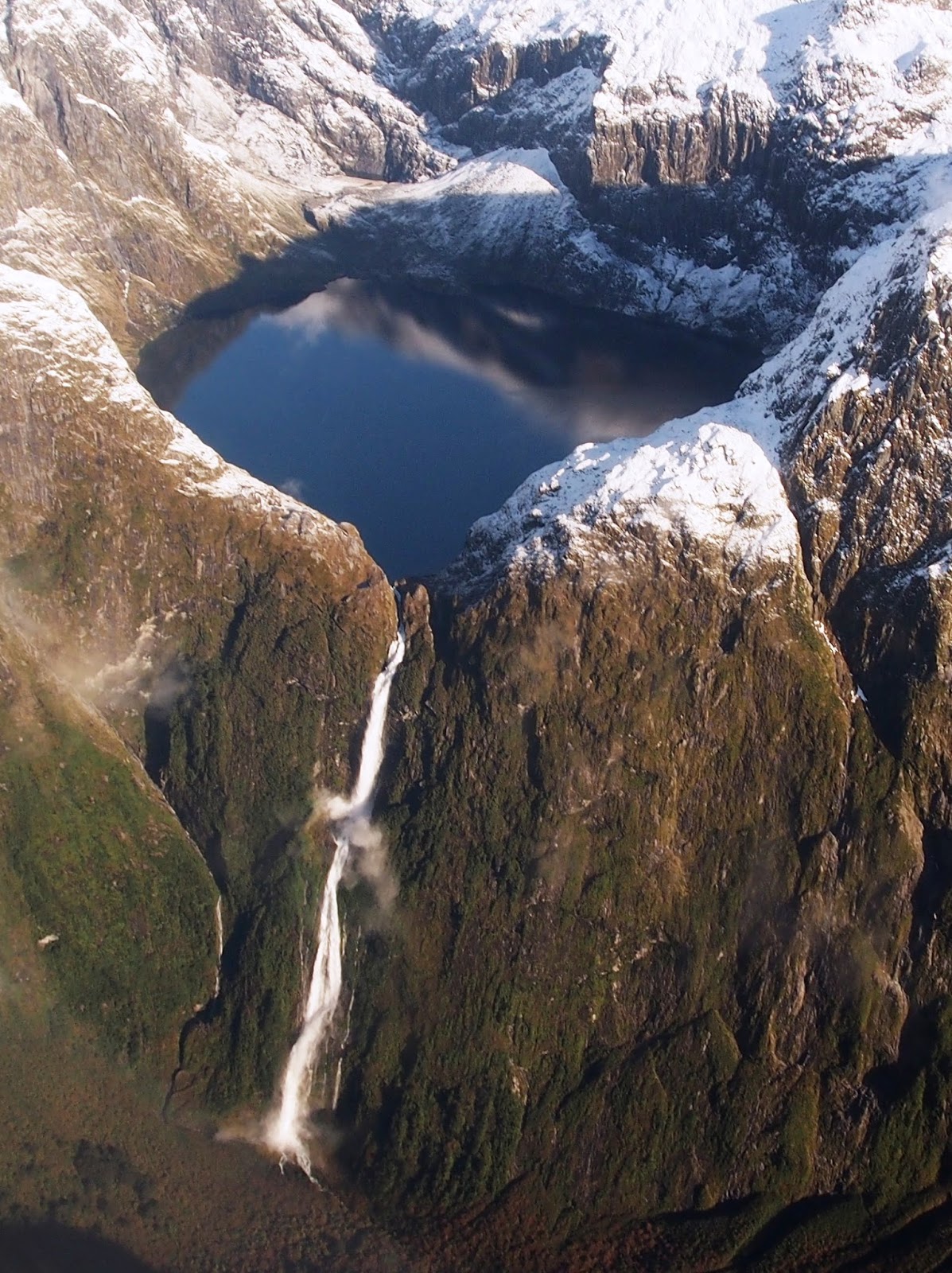 Travel Trip Journey : Sutherland Falls New Zealand