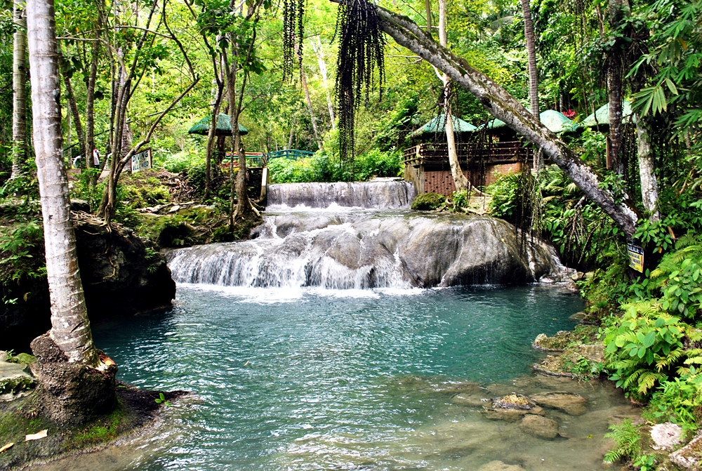 Mga Lakwacherang Doktora: The Davao Experience: Monfort Bat Cave and ...