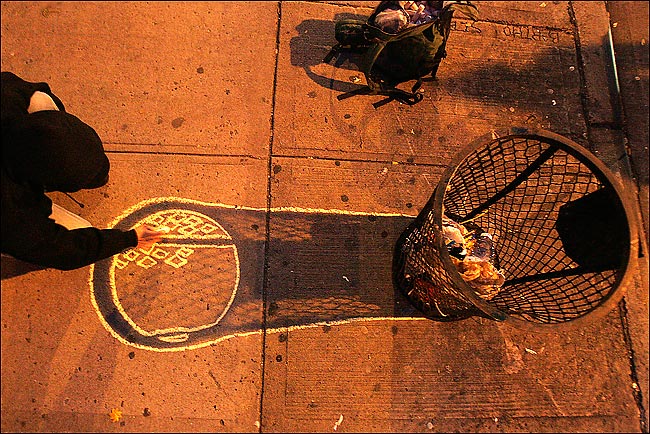 Miss Funo's Art Majors Blog: Majors Project #8 Shadow Tracing (Part 1)