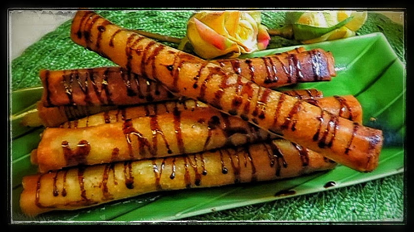 LUWEEH KITCHEN : Saging na Turon with Chocolate Drizzled