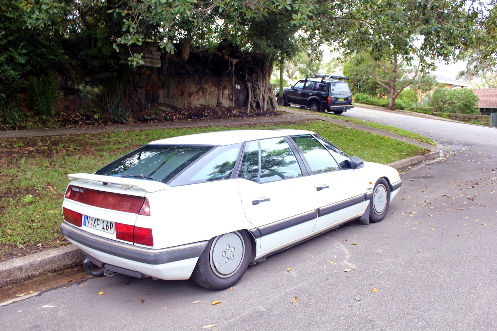 Aussie Old Parked Cars: 1993 Citroen XM