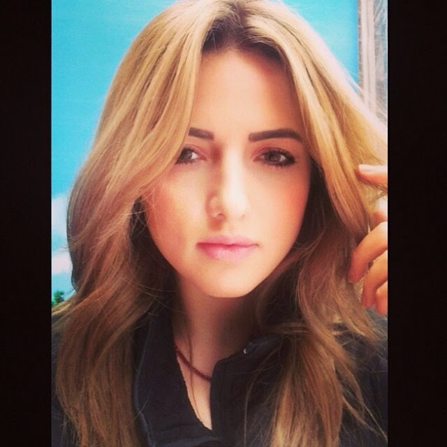 ELİF DİZİSİ İPEK EMİROĞLU (ESİN BENİM) KİMDİR?-ESİN BENİM RESİMLERİ ...