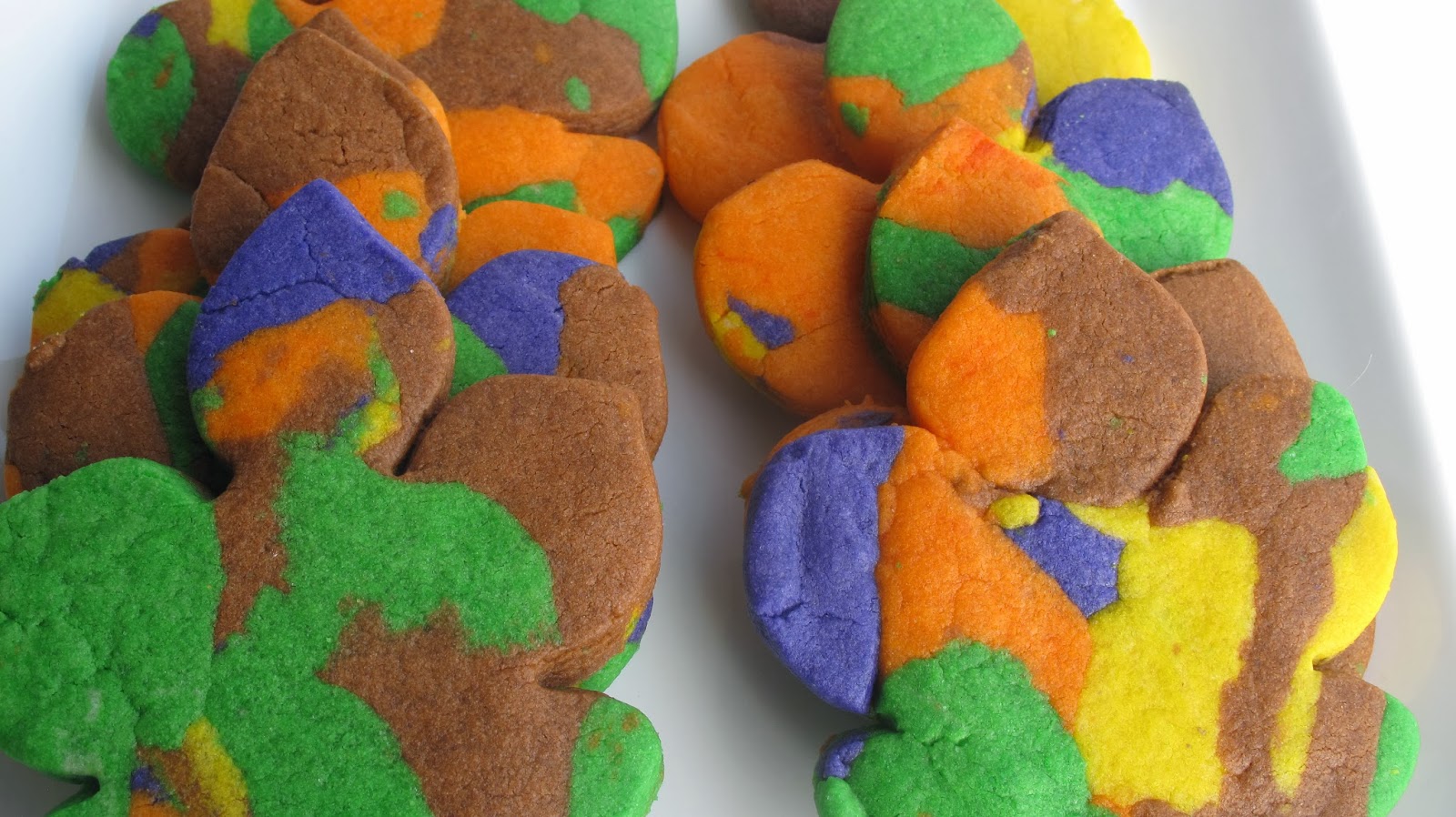 Red Couch Recipes: Fall Color Cookies