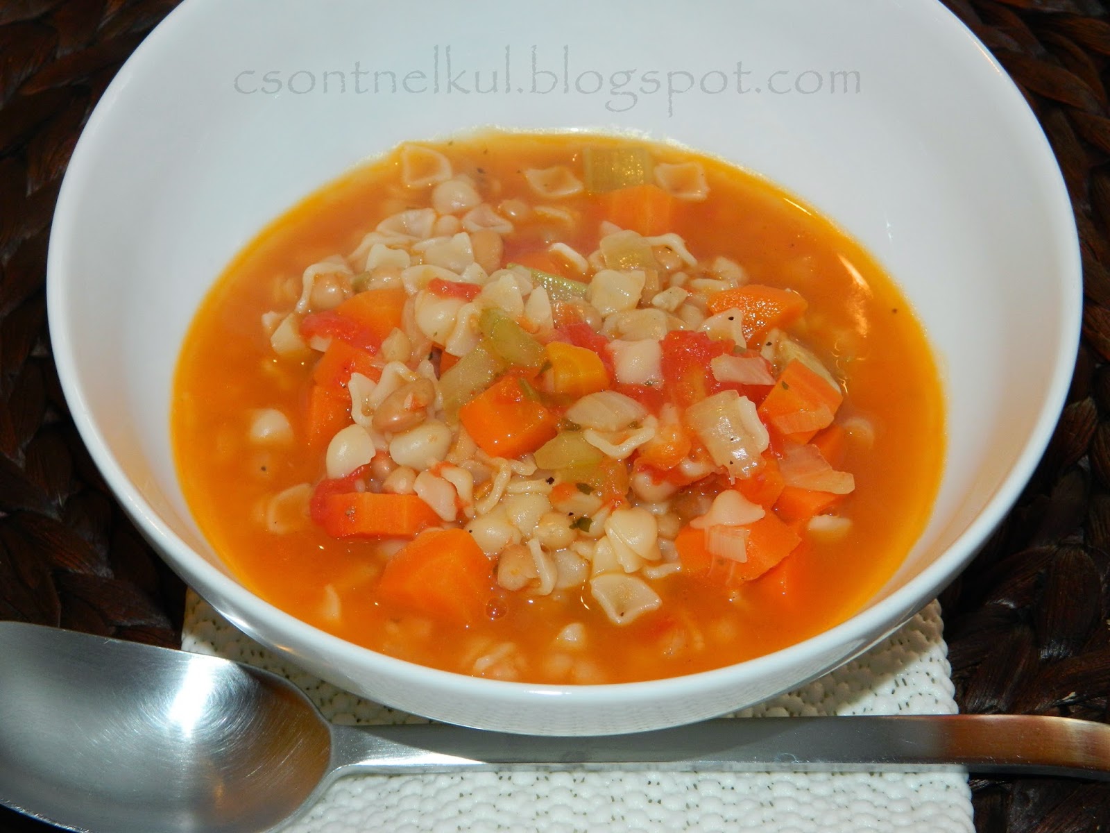 Csont nélkül...csak egyszerűen: Minestrone leves