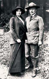 Bucalemu Guias y Scouts Curicó: Feliz Cumpleños Baden Powell y Lady Olave.