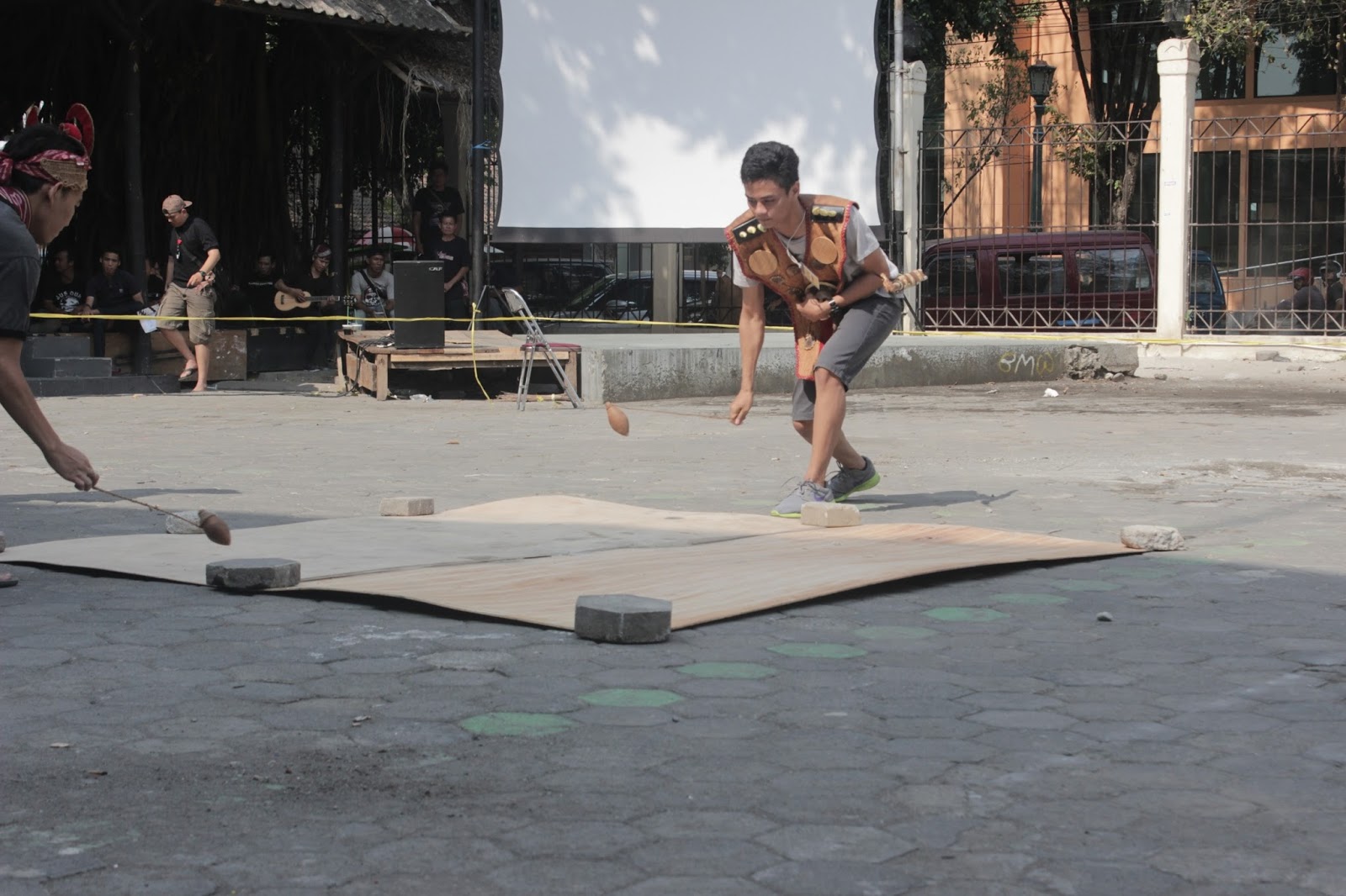 Permainan Habayang (bagasing) | HIMAPAKAT DIY