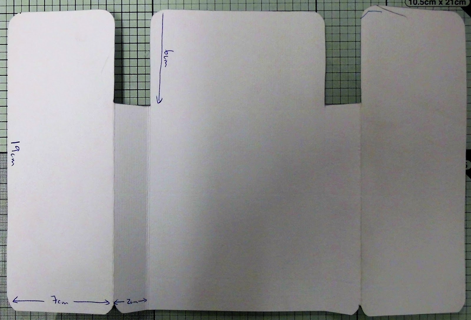 Sarah's Craft Shed: Tri-Fold with a Difference