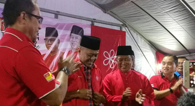 DIALOG RAKYAT: Bekas Adun Sabak sertai Bersatu