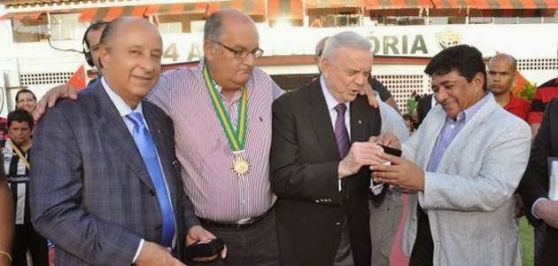 LUF - UB@IT@B@ ESPORTES - B@hia - Br@sil: Alex Portela é homenageado no ...