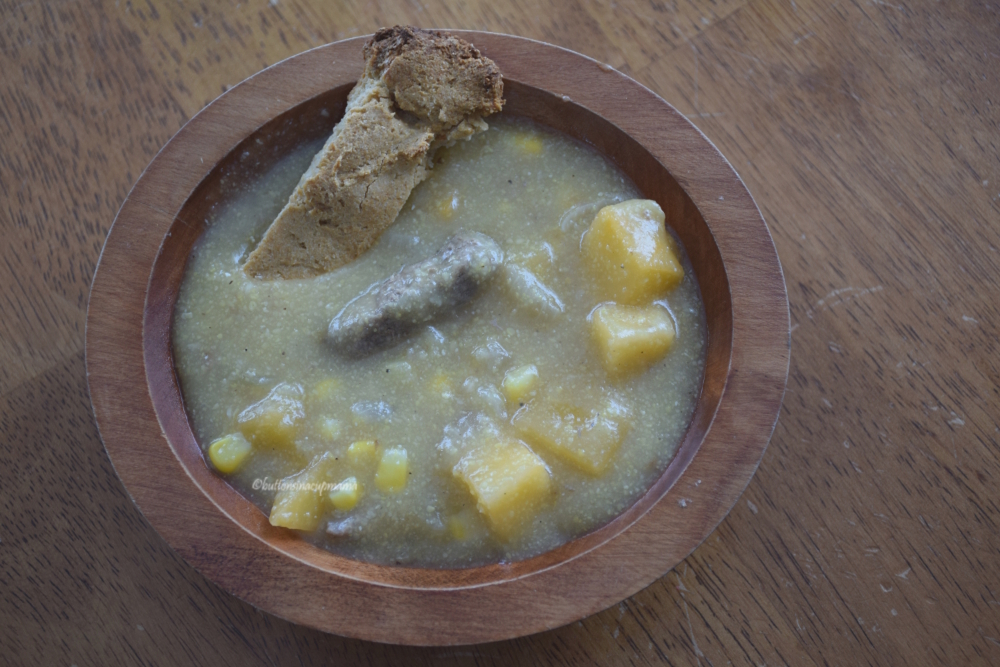 Buttons in a cup mama: Sagamité et amérindiens