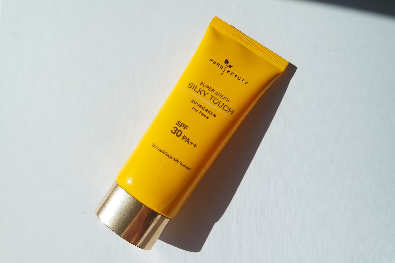 Pure Beauty Super Sheer Silky Touch Yüz ve Vücut İçin Güneş Kremi