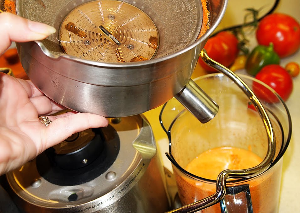 The Queen's Table: Juicing/Smoothie 101