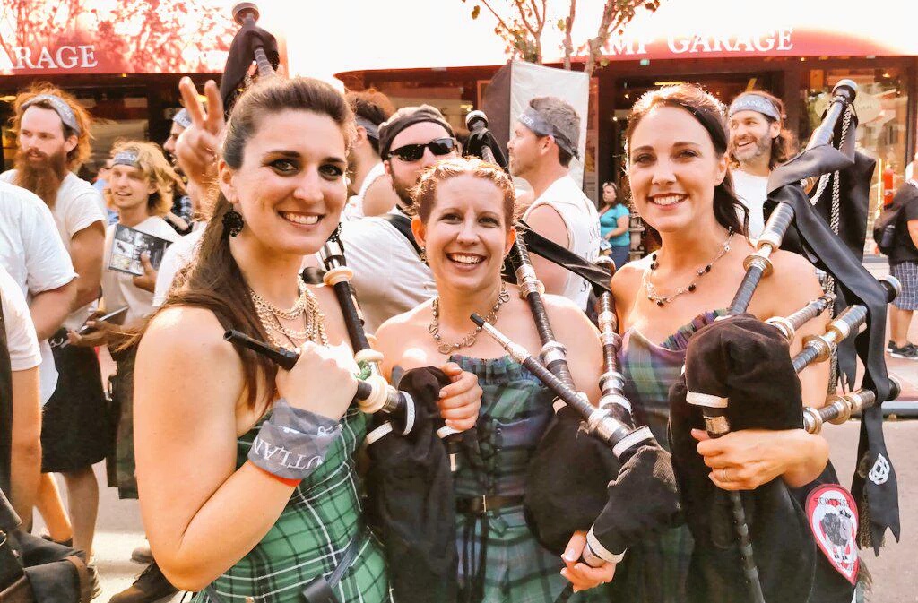 Outlander Homepage: #LadyPipers, an interview with The Dark Isle Pipers