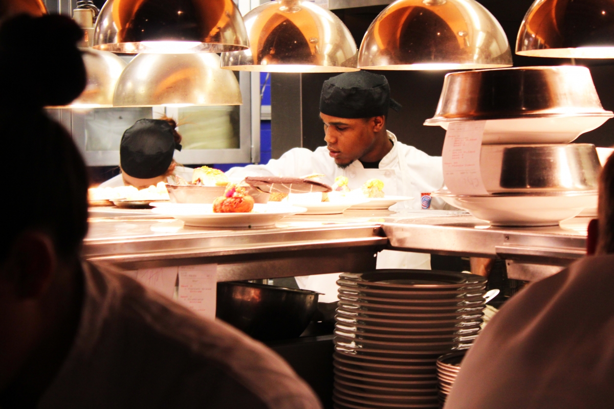 Dining Dave: Celebrity Chef Driven Kitchens