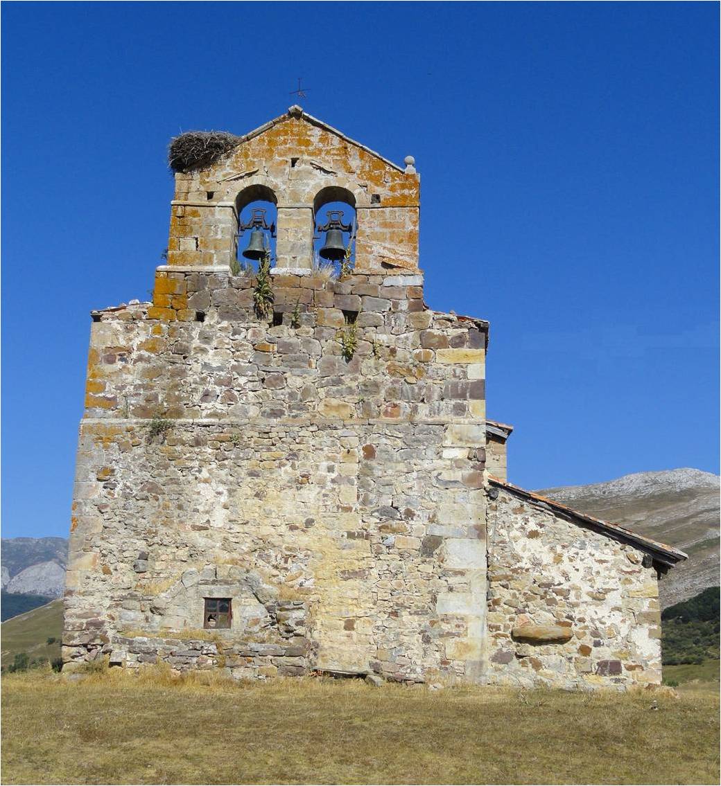 Monasterios de San Tirso y Santa María de Tremaya