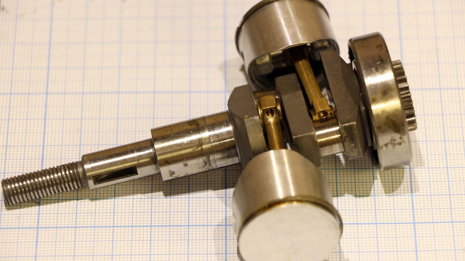 RC IT Music Photo Video: Inside ASP FT160AR Twin Cylinder Glow Engine