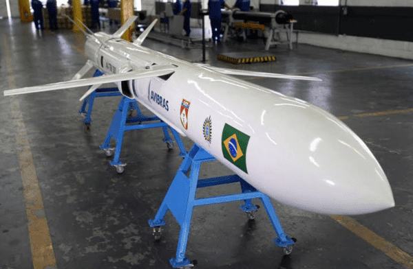 DEFENSE STUDIES: Pindad akan Produksi Roket untuk Sistem Astros II MLRS ...