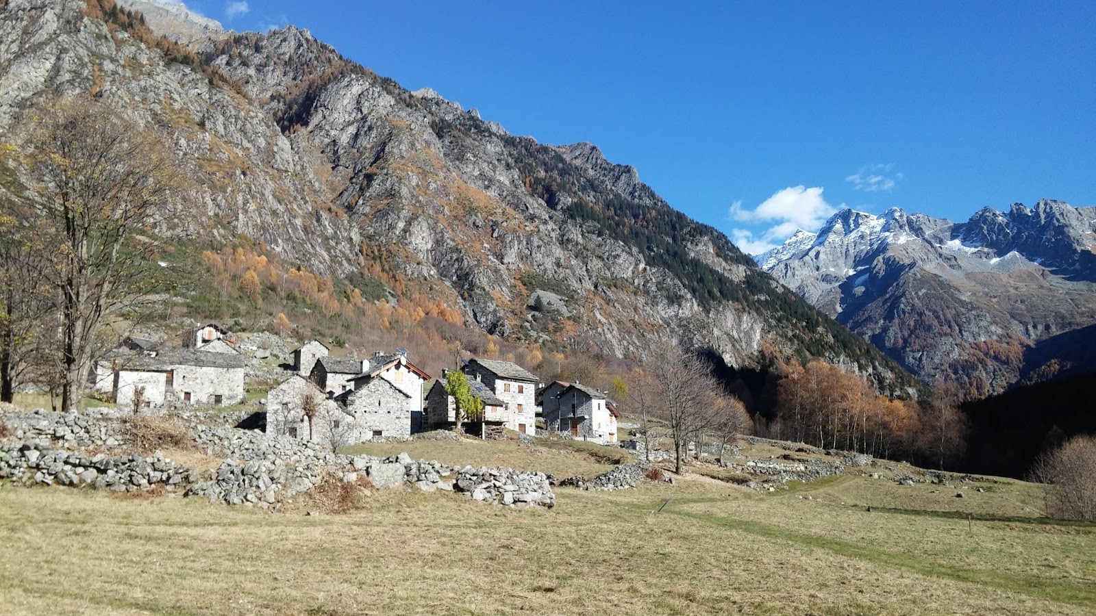 Gruppo Valcalepio: 05/11/2015 - VAL CODERA E RIFUGIO BRASCA