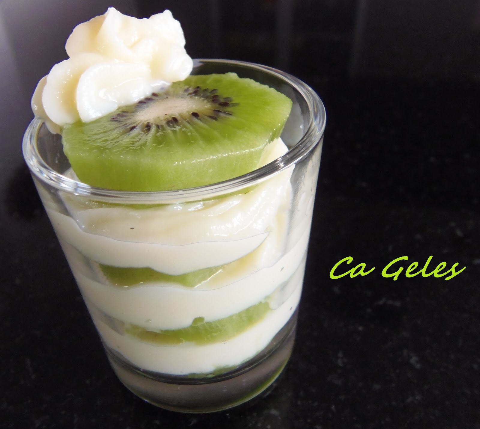 VASITOS DE FRUTA Y CREMA PASTELERA MICRO