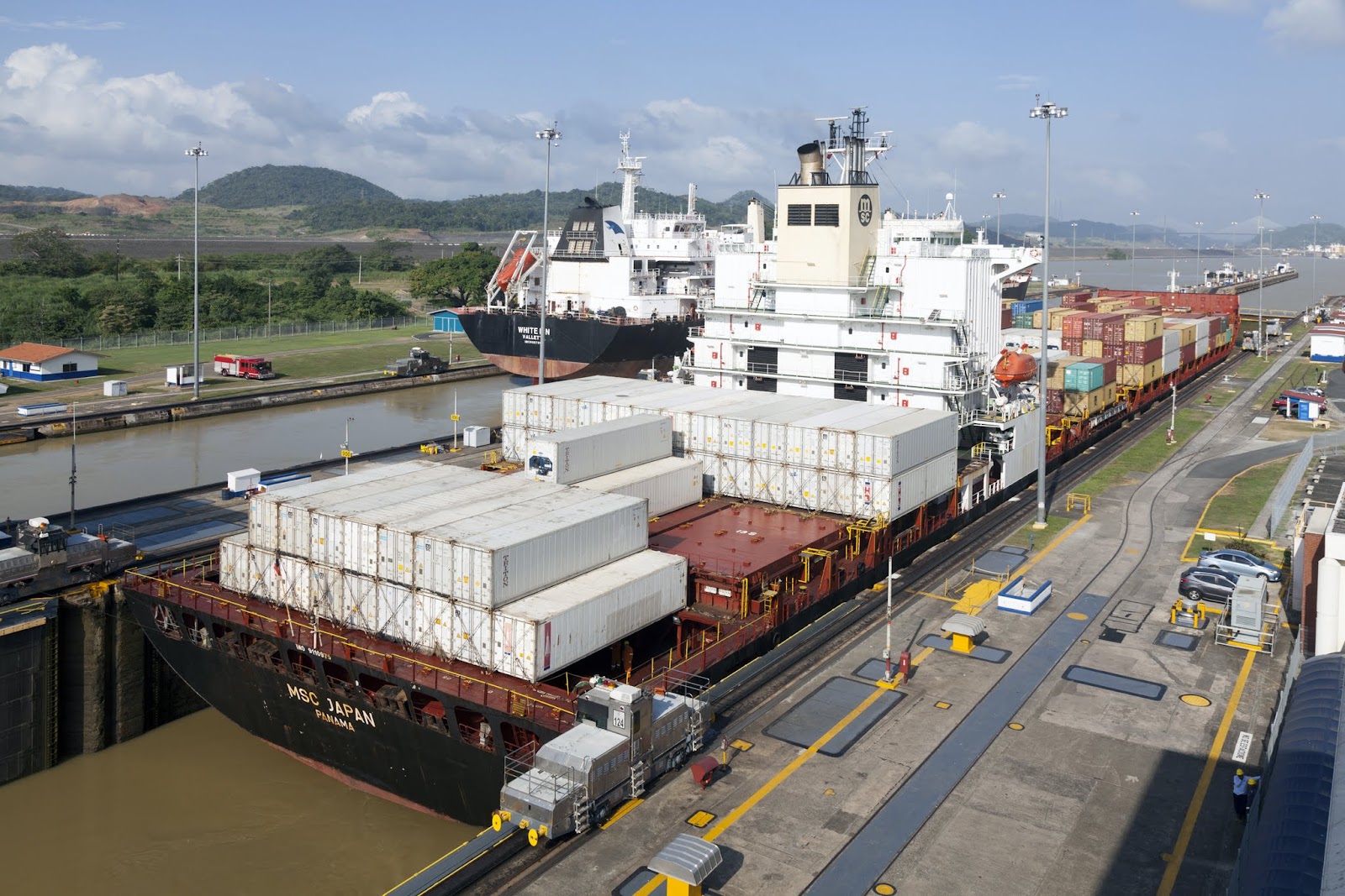 kameravene.fi shipspotting: M/s MSC Japan, Panama Canal / Panaman kanava