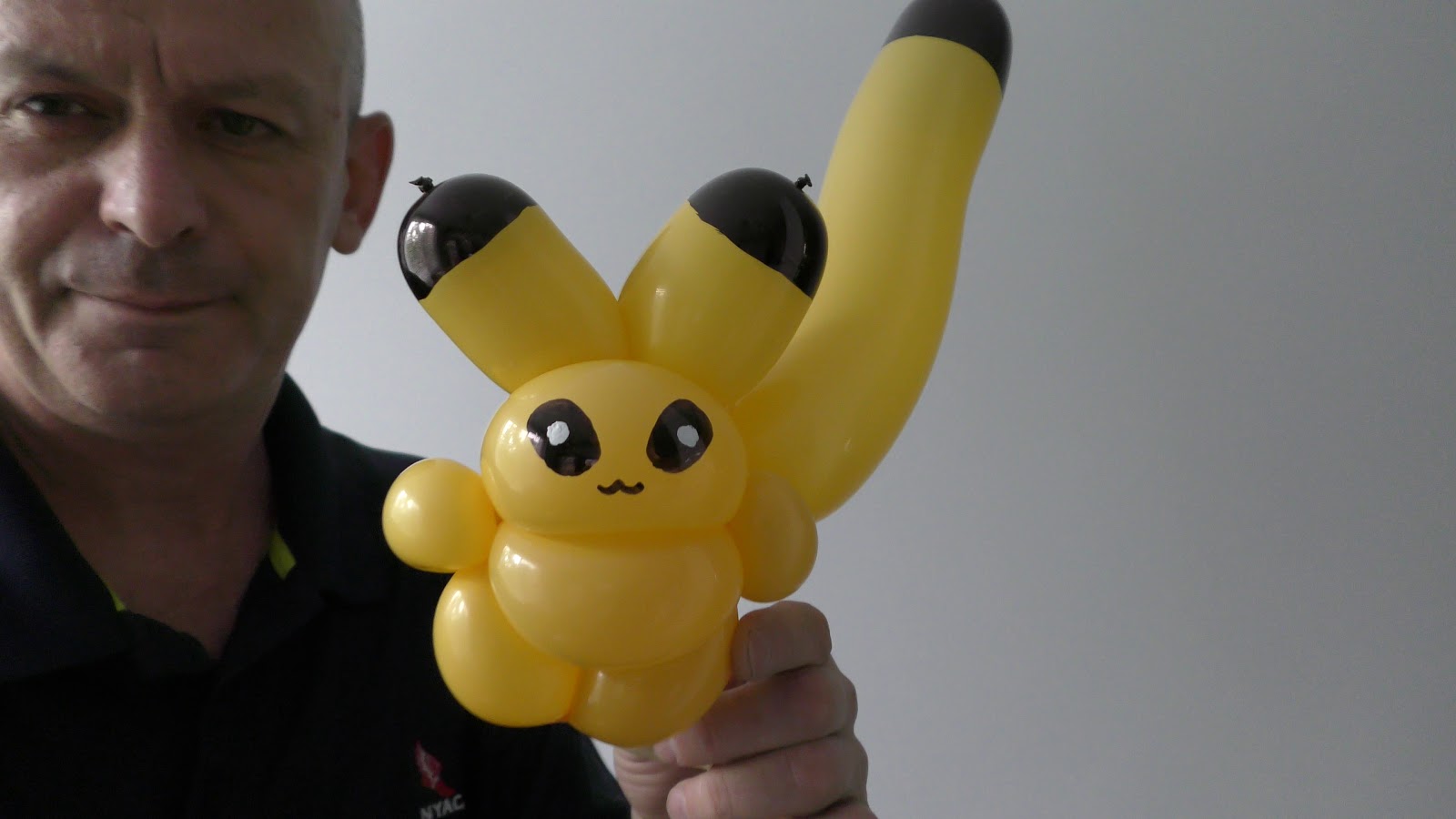 Balloon animals twisting instructions: Balloon Pokemon Pikachu