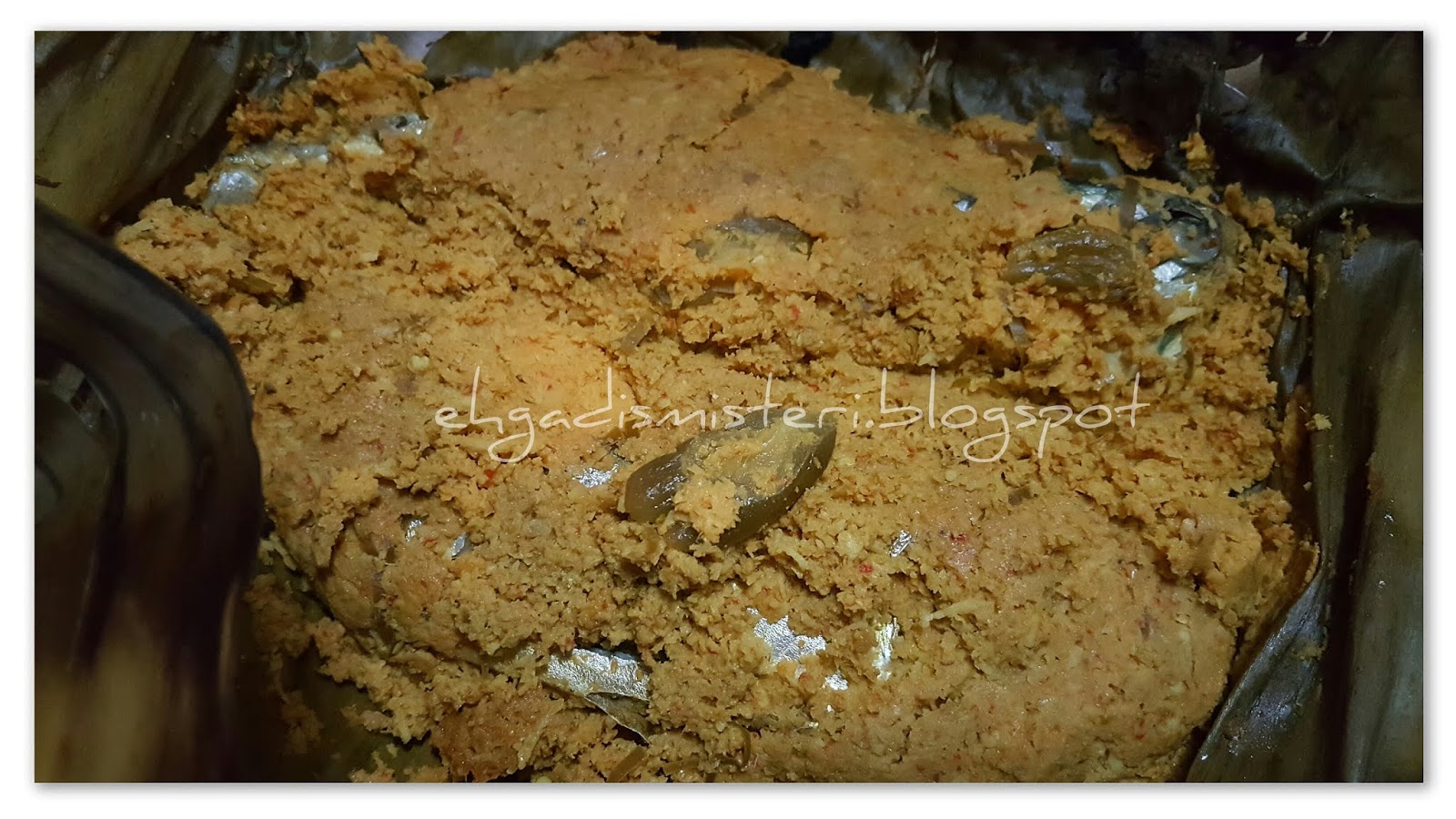 Resepi : Pais Ikan Dengan Belimbing Buluh