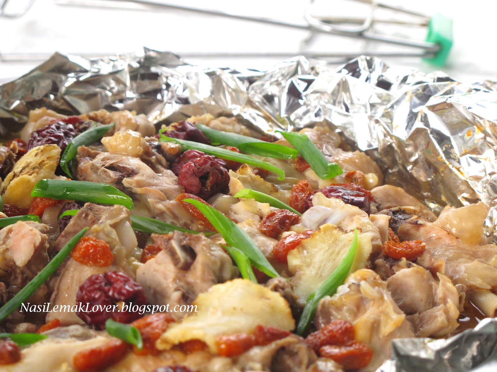 Nasi Lemak Lover: Chinese Steamed Herbal Chicken