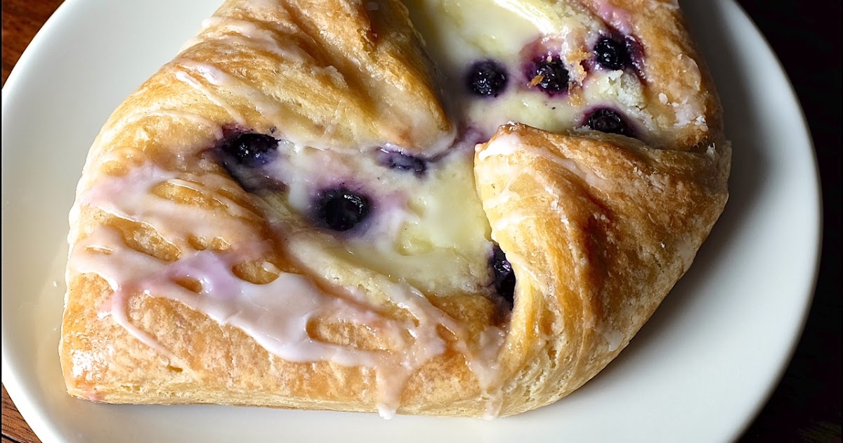 Pictures and Words, a Blog: Second Breakfast