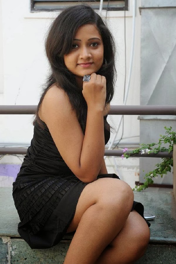 INDIAN BEAUTIES: TRISHA JUNIOR