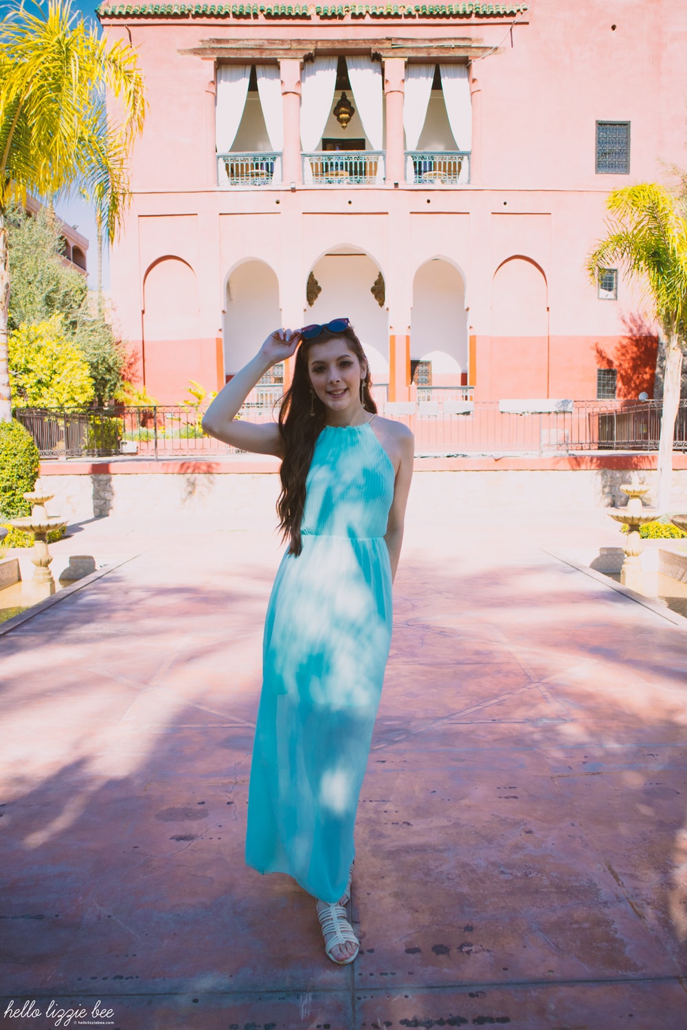 Is Being Gyaru Lonely? - Hello Lizzie Bee