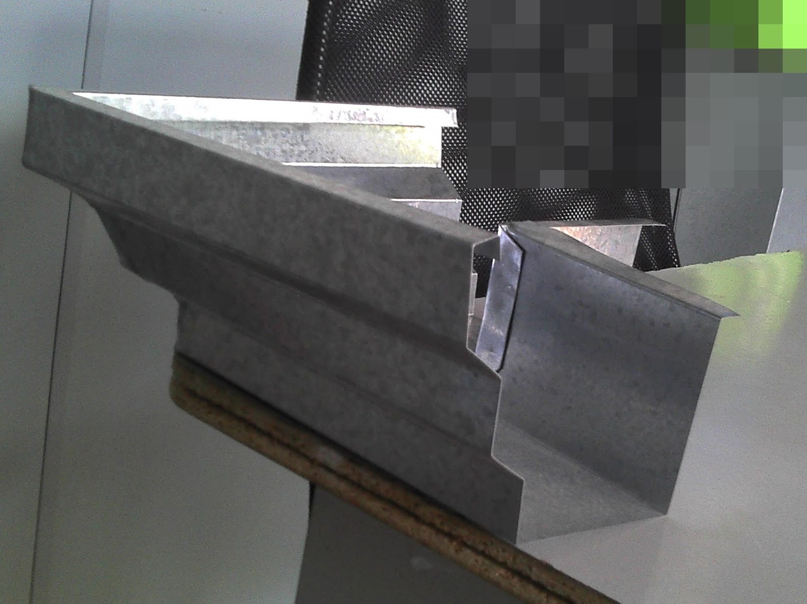 PB Calhas: Calha Colonial varios modelos corte 40.