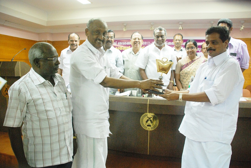 Kadakkal Ramesh: Public reception given to American FOKANA Award winner ...