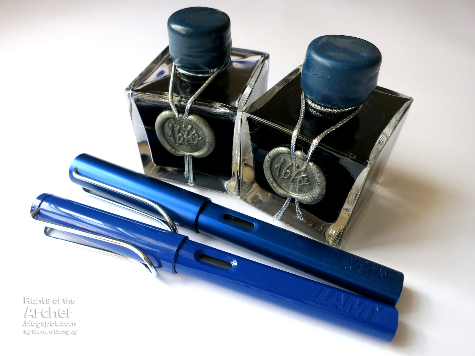 Fountain Pen Inks Review: J. Herbin 1670 Anniversary Ink Bleu Ocean ...