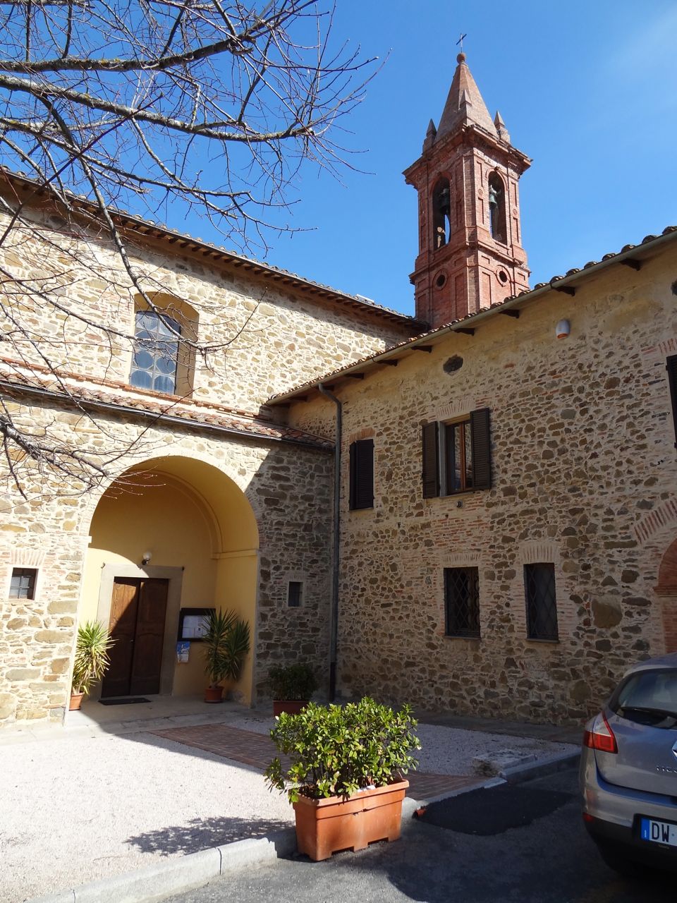 Scrumpdillyicious: Paciano: The Most Beautiful Village in Umbria