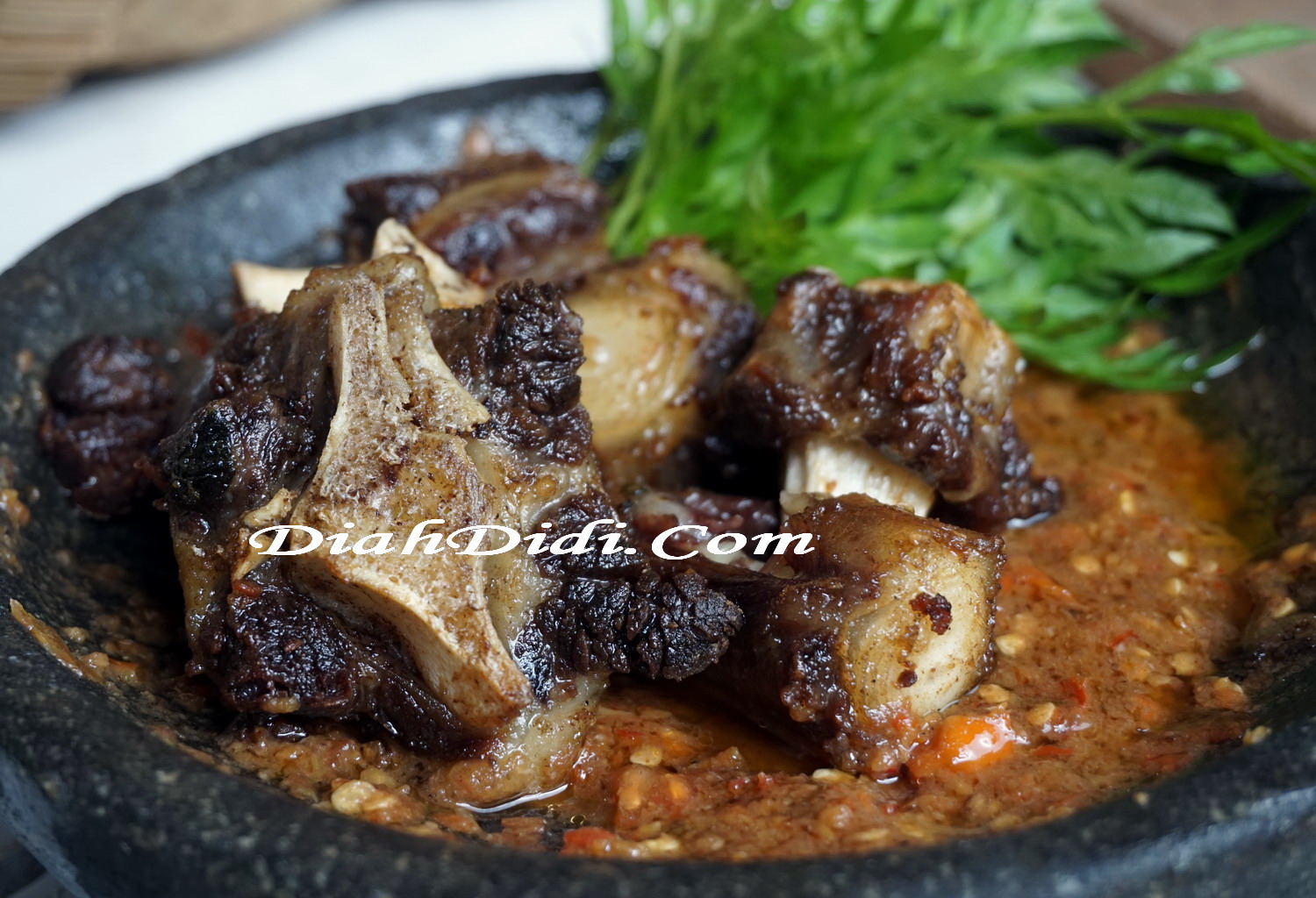 Diah Didi's Kitchen: Buntut Goreng Penyet