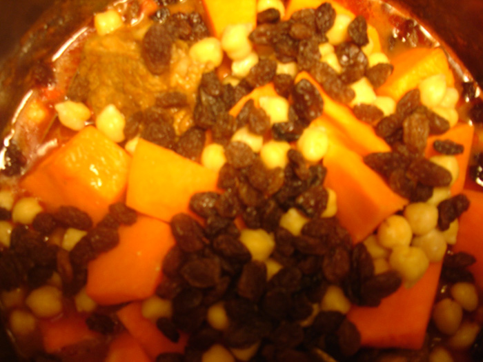 libyan food: Lamb, Pumpkin and Chickpea Stew with Raisins: Tbeikhet ...