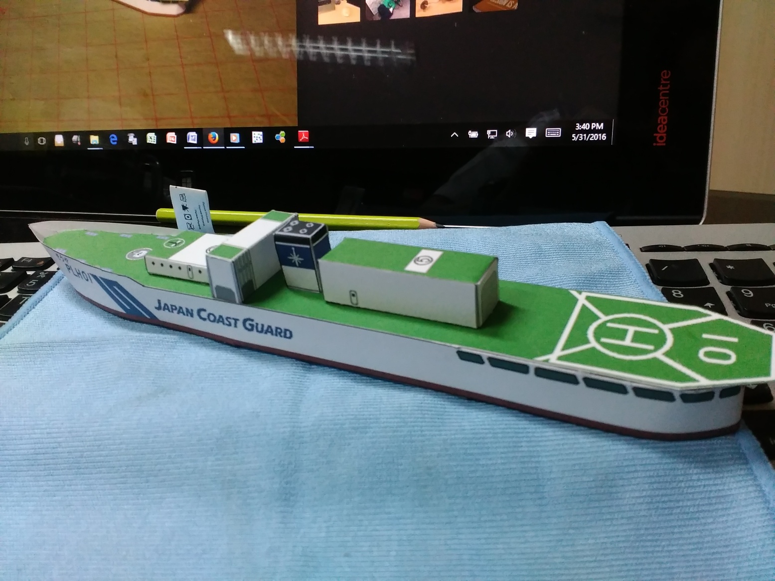 selendang warna: Japan Coast Guard Ship Papercraft