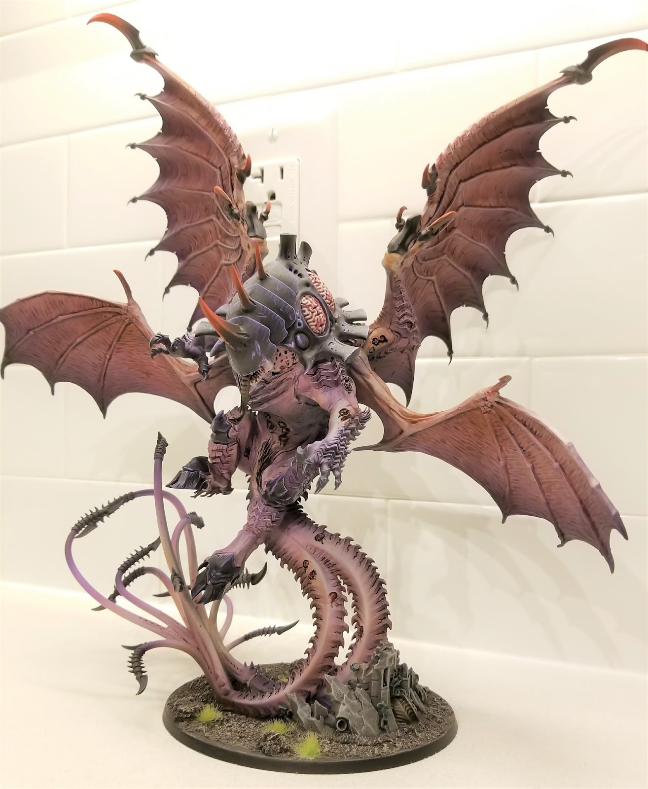 What's On Your Table: Custom Winged Hive Tyrant