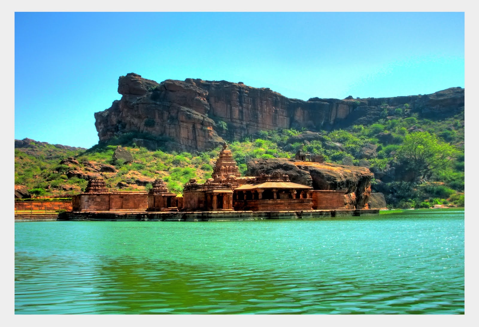 One day @ a time: Badami, Aihole, Pattadakal - Part 2