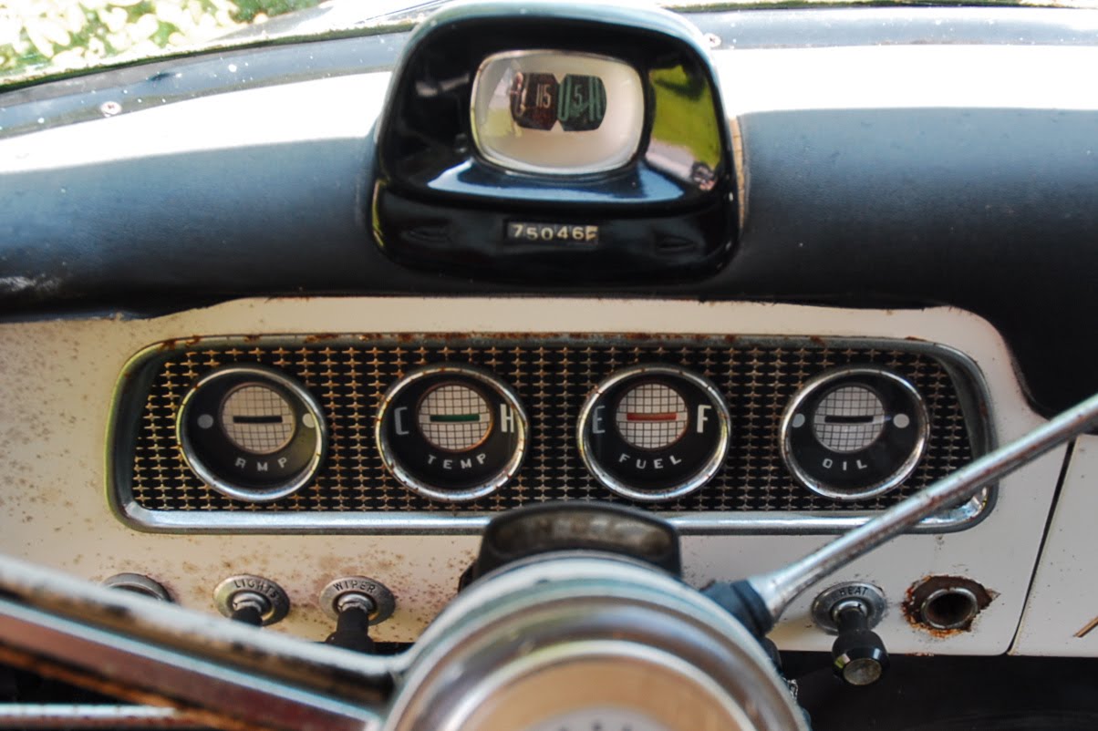 OLD PARKED CARS.: 1956 Studebaker President.