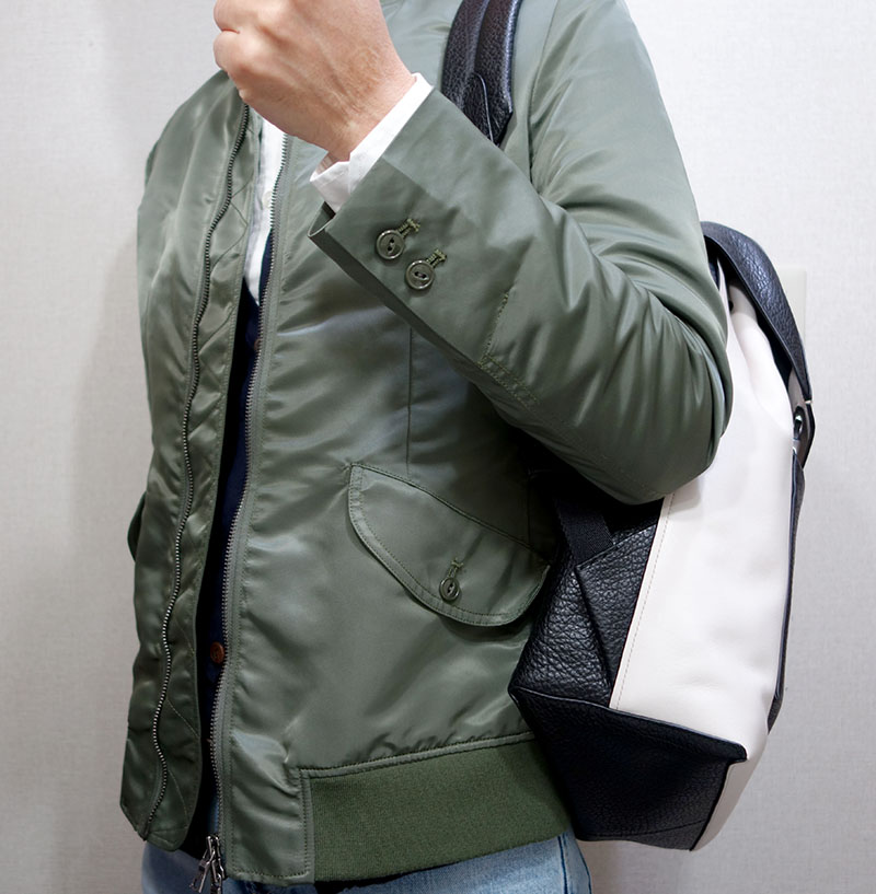 ゆるりブログ: COACH(コーチ)のマンハッタン バックパック ミックスド レザー(57759)の意表を突くカラーリングに心を砕かれる :)