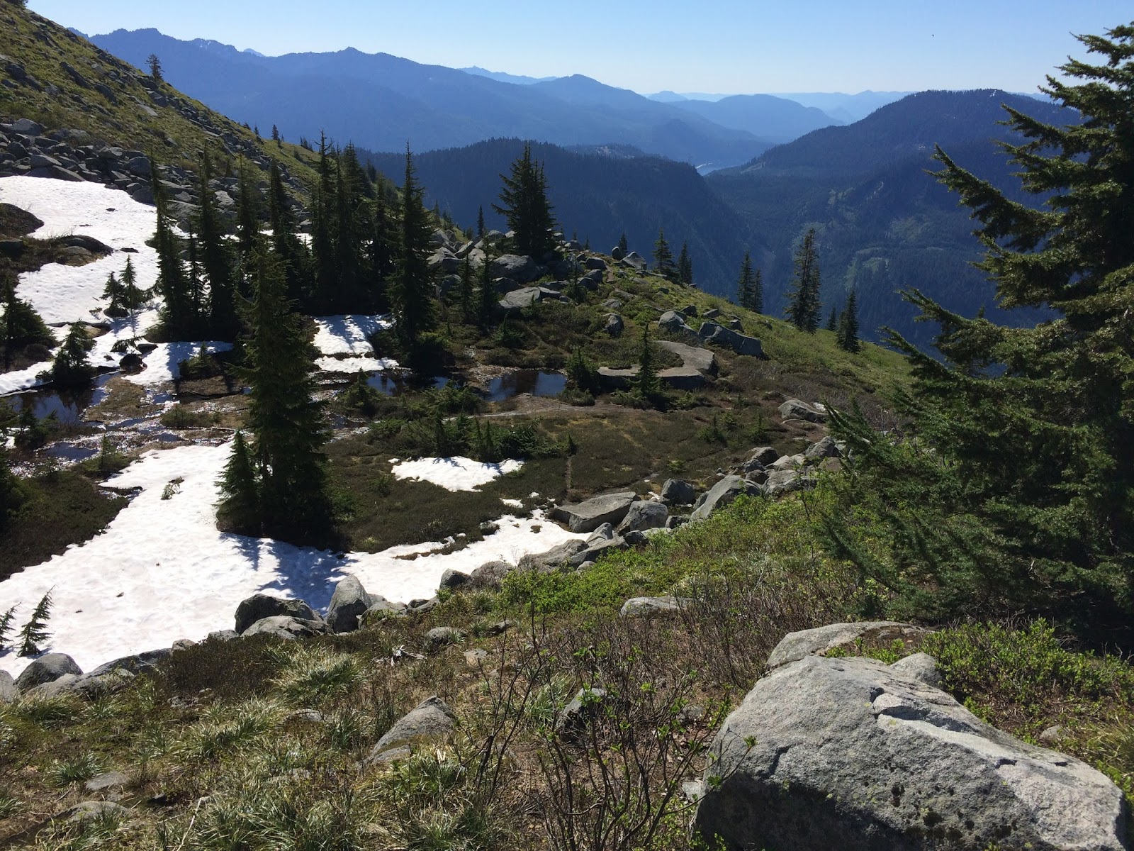 World Abounding: Granite Mountain (Snoqualmie): sapphire skies ...