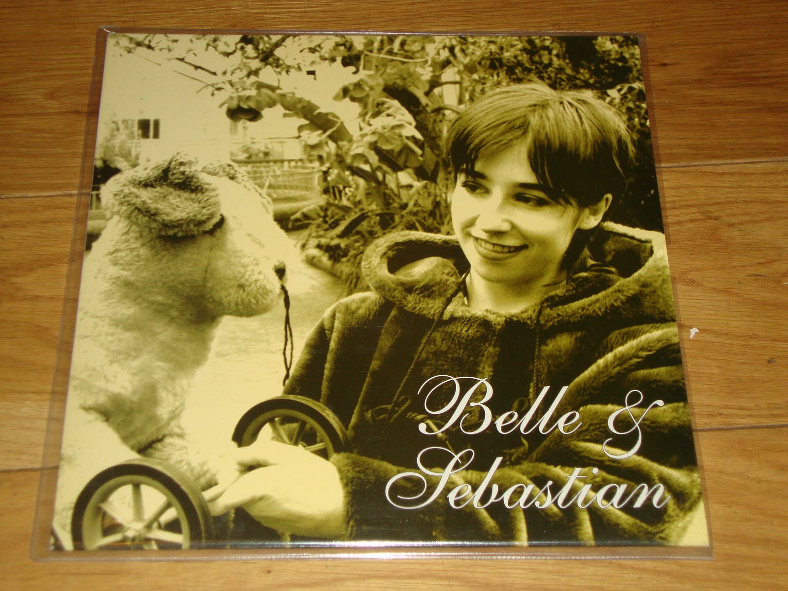 Back To Vinyl: Belle & Sebastian - Dog On Wheels