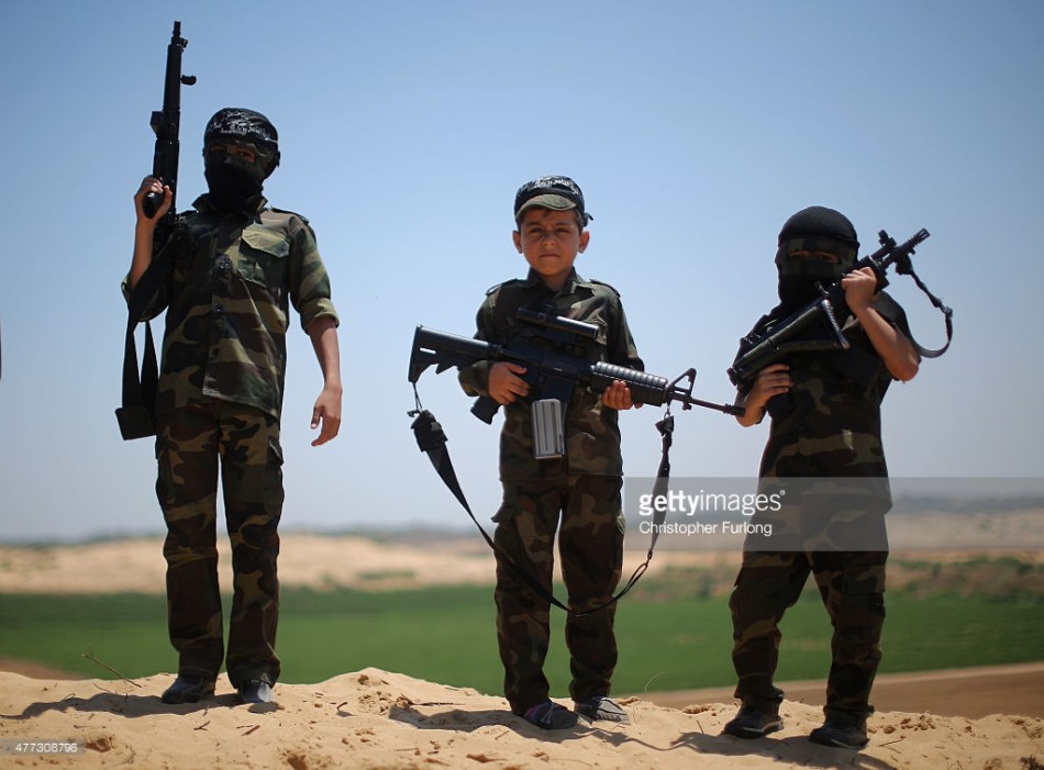 Asian Defence News: Palestinian kids with real guns