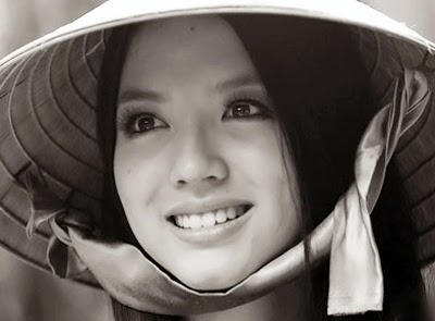 Non La, A Symbol of Vietnamese’ Charm and Romance ~ Beauty Of Vietnam